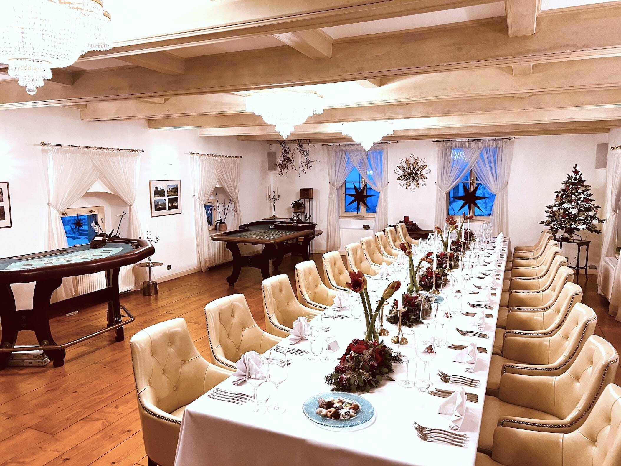 Chateau Trnová: Hotel, Restaurace, Večírky, Pobyty a Svatby | Chateau ...